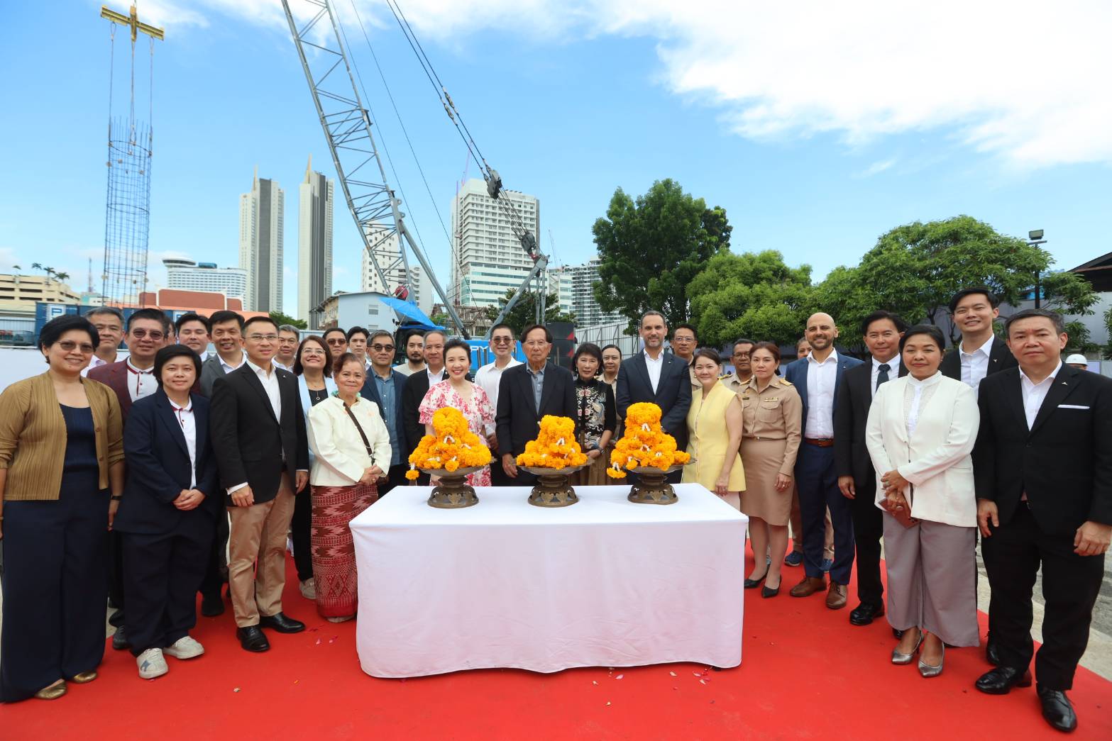 AWC ลงเสาเอก “โรงแรมเดอะ ริทซ์-คาร์ลตัน แบงค็อก เดอะ ริเวอร์ไซด์” อนุรักษ์และพลิกโฉม “เดอะ ล้ง ...